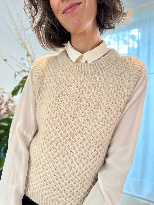 Gloria Vest (O-neck) – Adorable Knits
